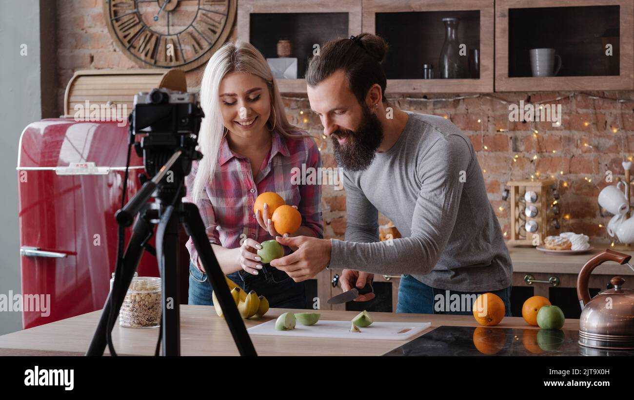 Healthy food vlog hi-res stock photography and images - Alamy
