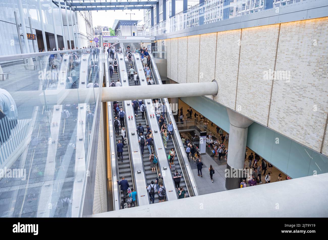 Paddington - Elizabeth Line Station, Paddington, London Stock Photo - Alamy