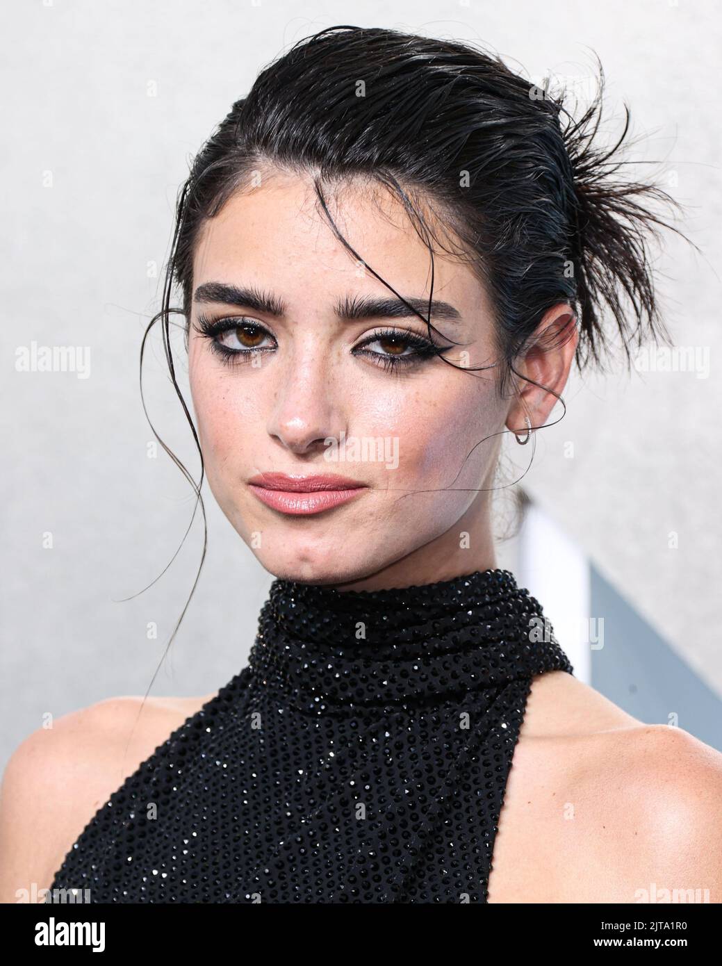 NEWARK, NEW JERSEY, USA - AUGUST 28: Dixie D'Amelio arrives at the 2022 ...