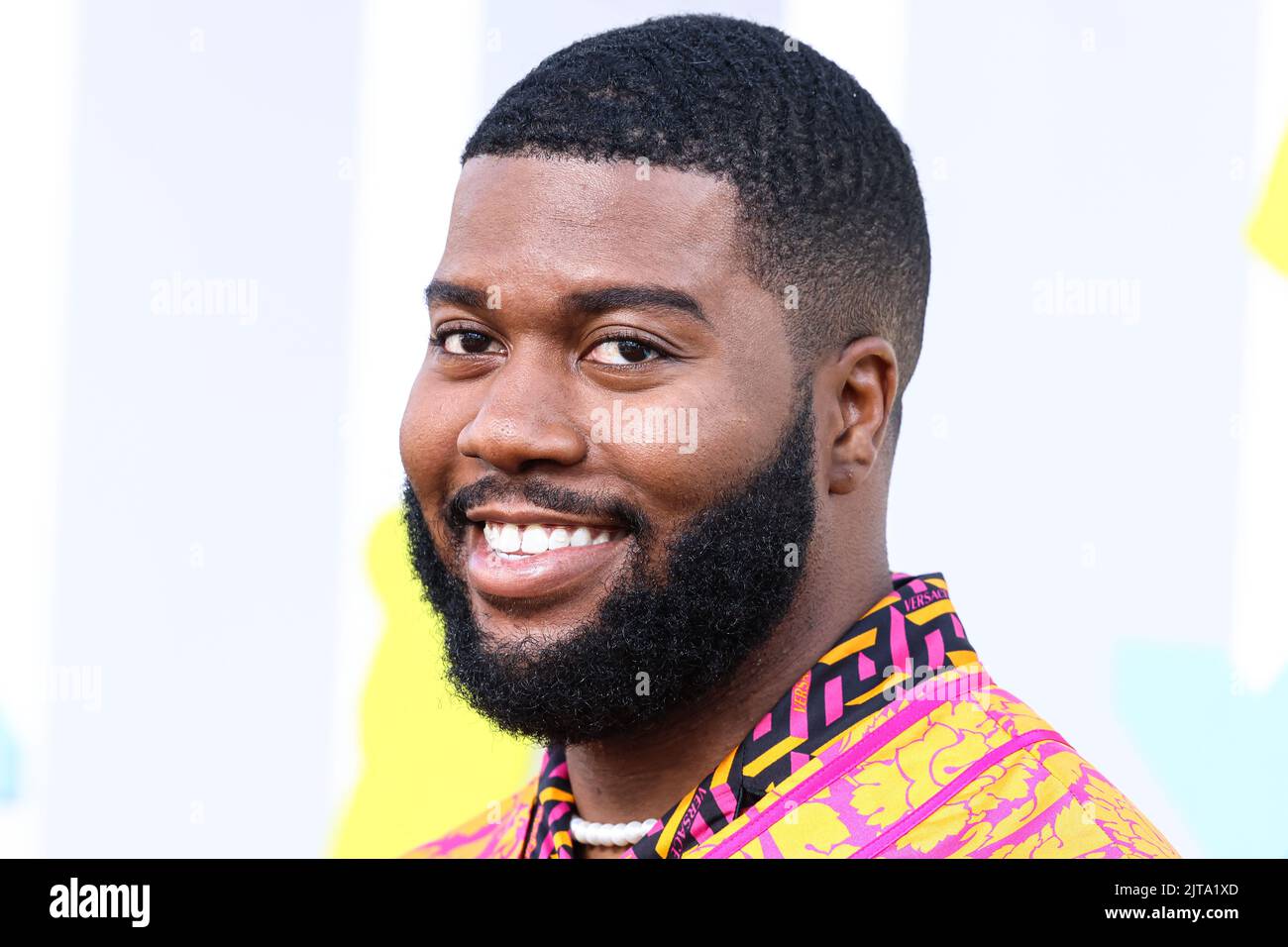 NEWARK, NEW JERSEY, USA - AUGUST 28: Khalid arrives at the 2022 MTV ...