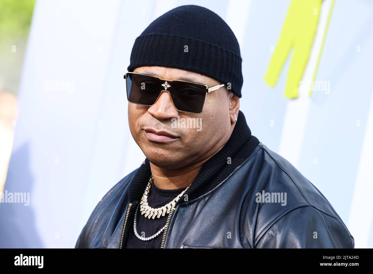 NEWARK, NEW JERSEY, USA - AUGUST 28: LL Cool J arrives at the 2022 MTV ...