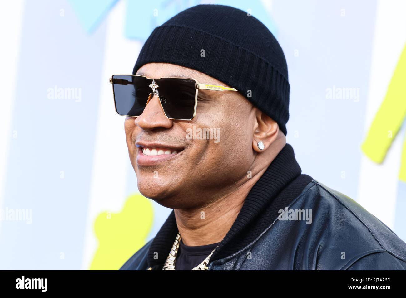 NEWARK, NEW JERSEY, USA - AUGUST 28: LL Cool J arrives at the 2022 MTV ...