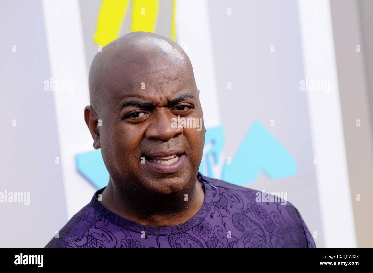 Mayor Ras Baraka walking on the black carpet at the 2022 MTV Video ...
