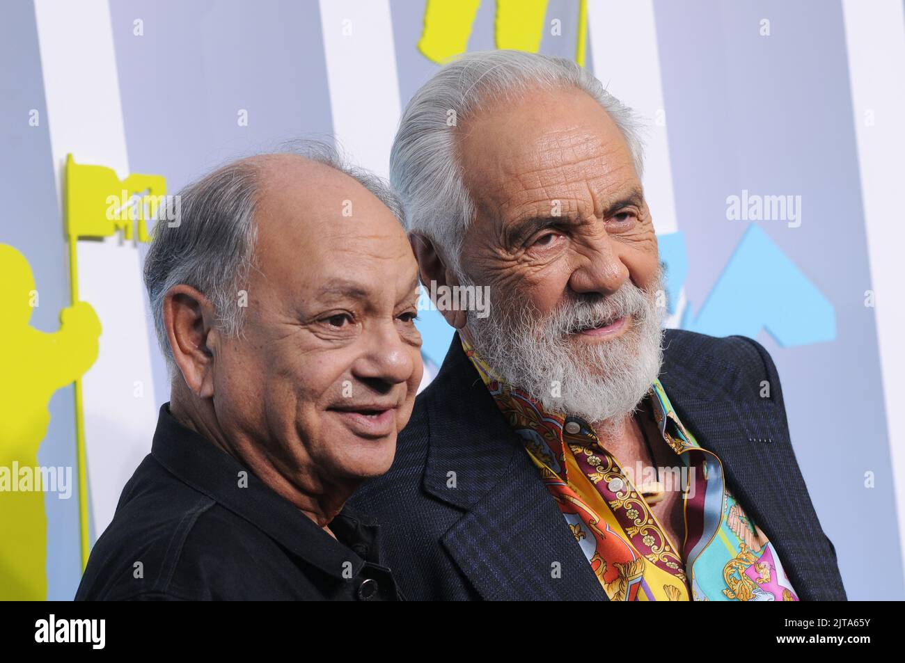 Cheech Marin and Tommy Chong walking on the black carpet at the 2022 ...