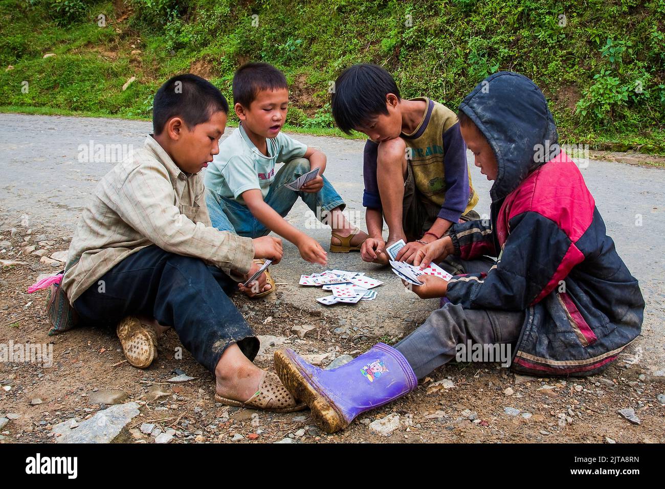 Asian boys cards hi-res stock photography and images - Alamy