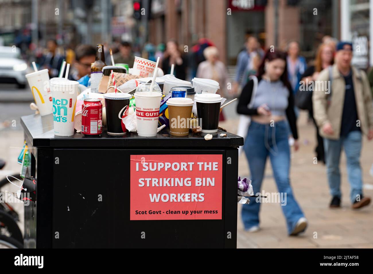 Edinburgh, Scotland, UK. 29th August 2022. Edinburgh bin men strike in ...