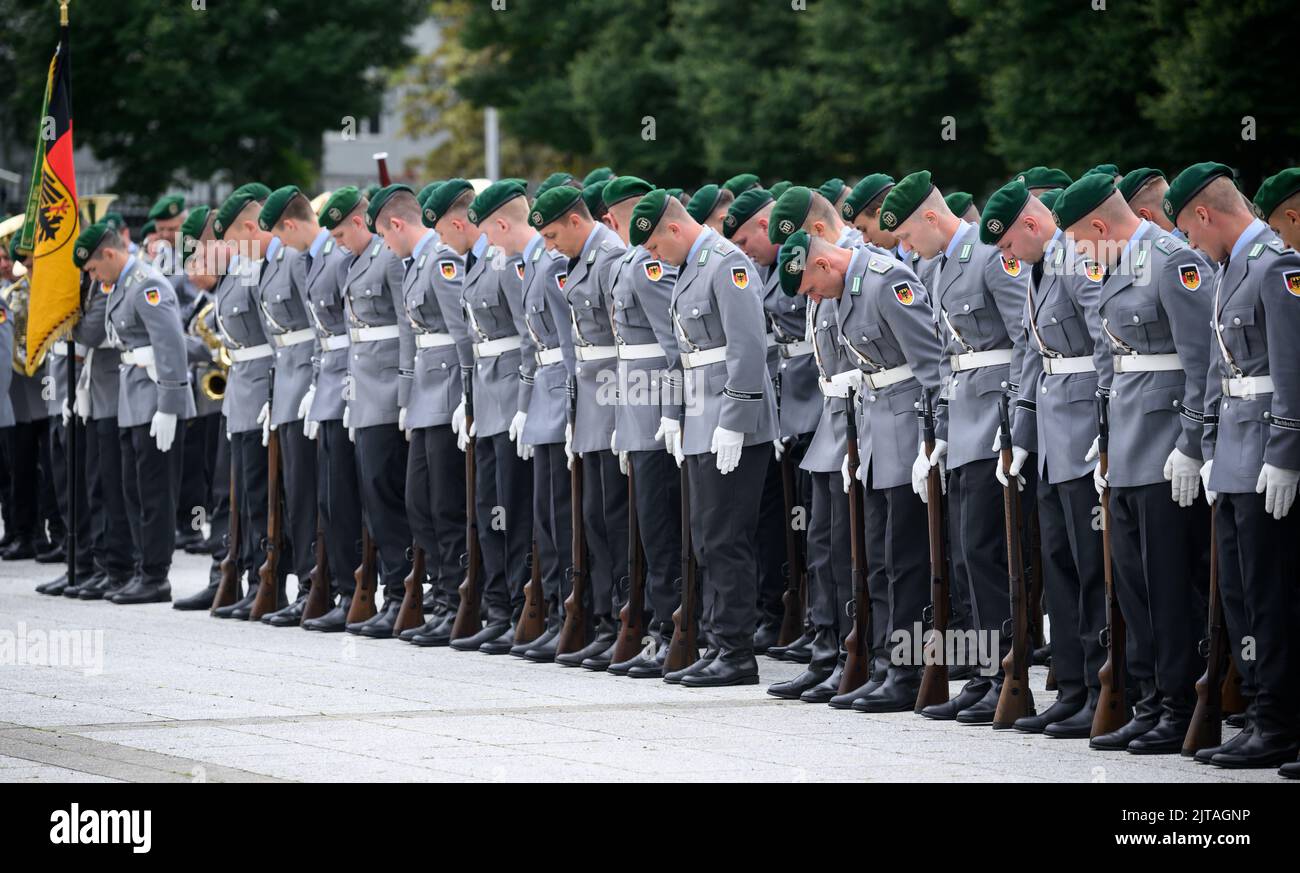Berlin, Germany. 29th Aug, 2022. Soldiers from the German Armed Forces ...