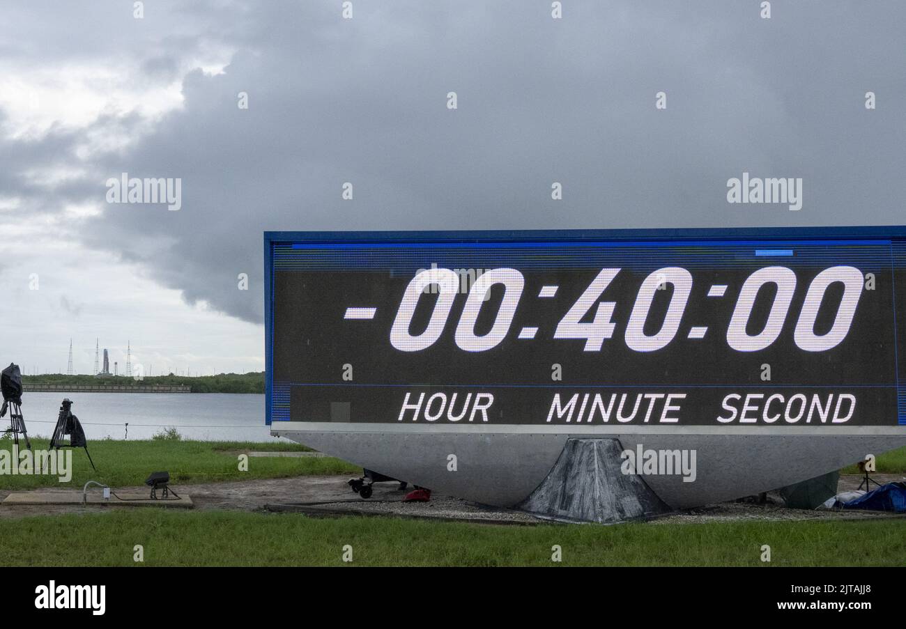 Launch countdown clock hi-res stock photography and images - Alamy
