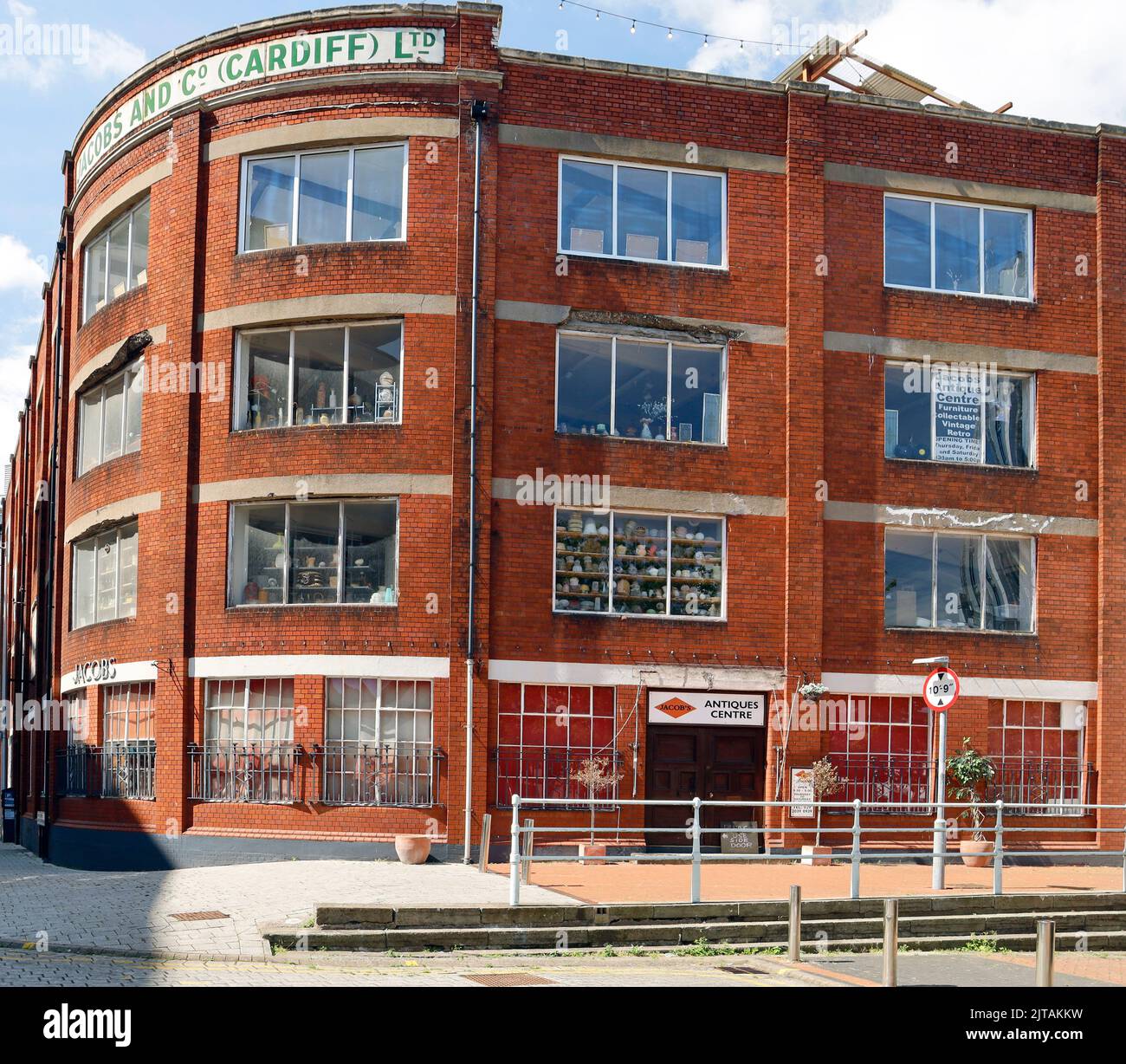 Caardiff hi-res stock photography and images - Alamy