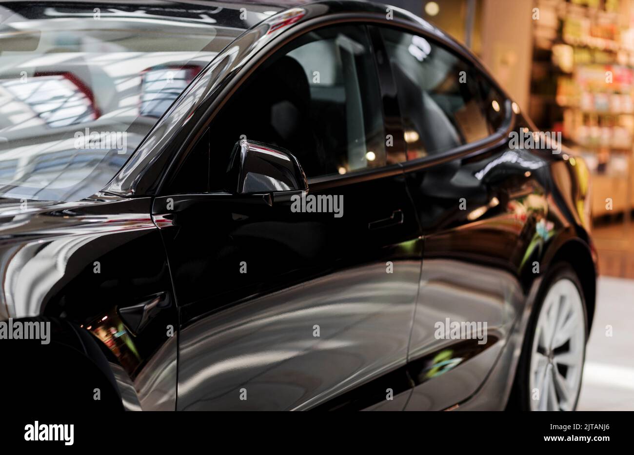 Side car mirror. Details of luxury car. Car detail Stock Photo - Alamy