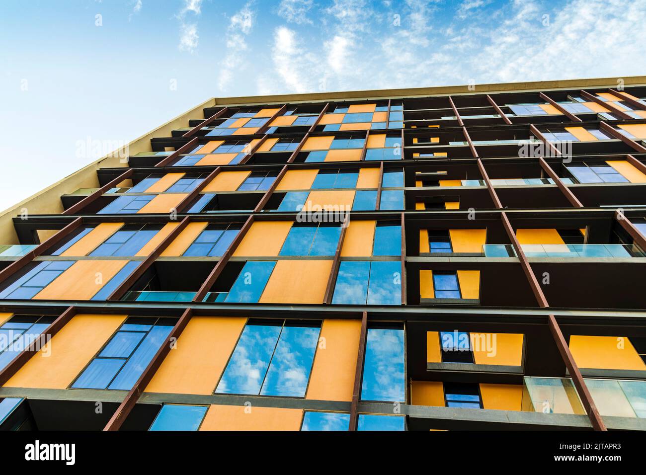 Pulse of modern building hi-res stock photography and images - Alamy