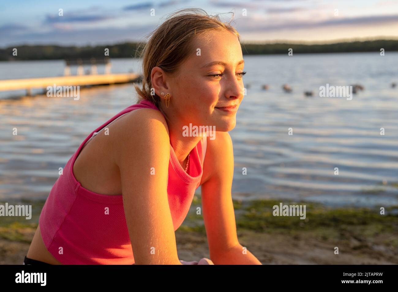 Teenager looking out at the horizon hi-res stock photography and images ...