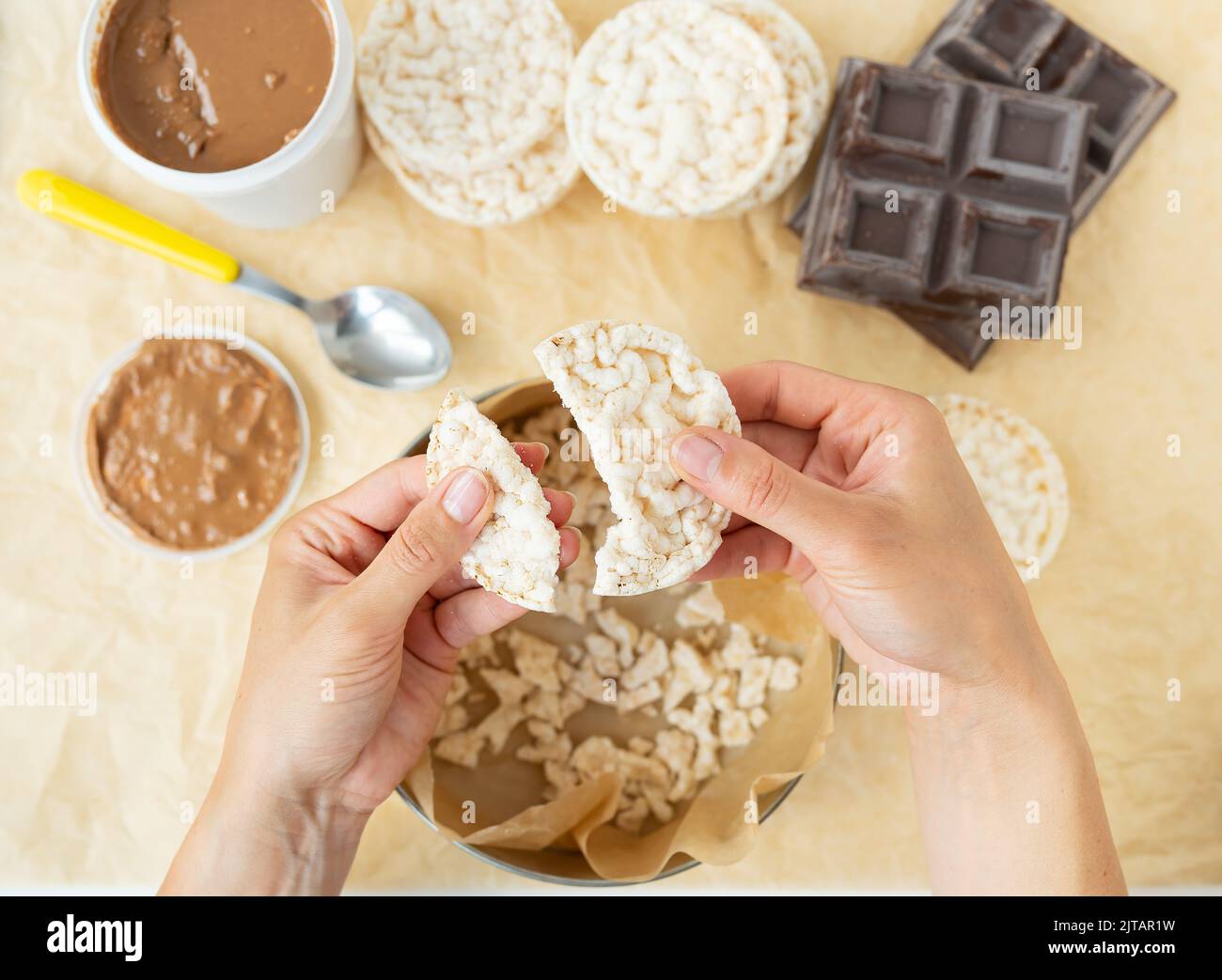 Puffy rice cakes hi-res stock photography and images - Alamy