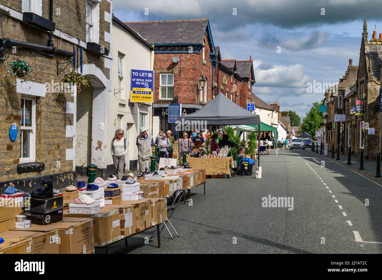 Market Day on High Street Garstang in Lancashire Stock Photo - Alamy
