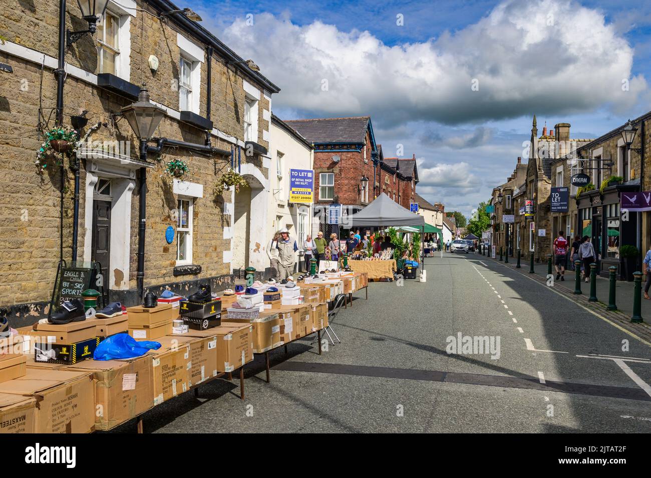 Market Day on High Street Garstang in Lancashire Stock Photo - Alamy