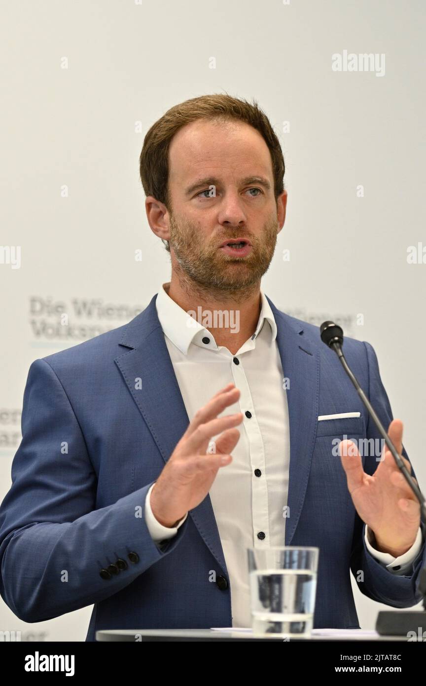 Markus wolbitsch hi-res stock photography and images - Alamy