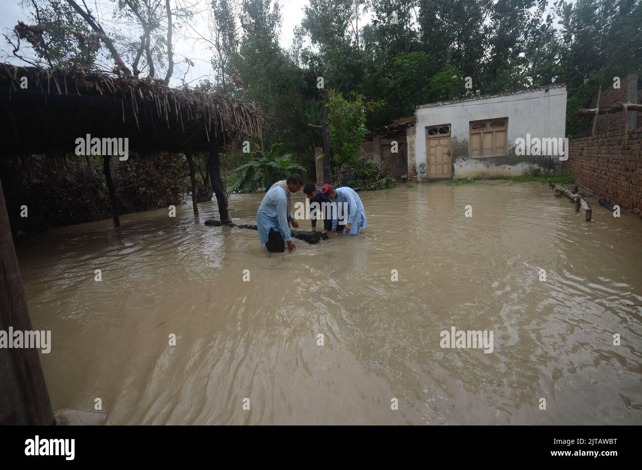 Pakistan 2022 flooding hi-res stock photography and images - Alamy