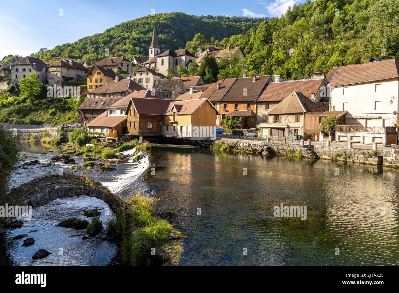 Beaux village de frankreich hi-res stock photography and images - Alamy