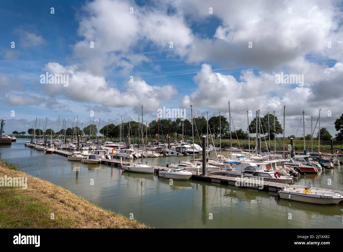 SAINT-VALERY-SUR-SOMME, FRANCE - MAY 26th, 2022: boats on the marina on ...