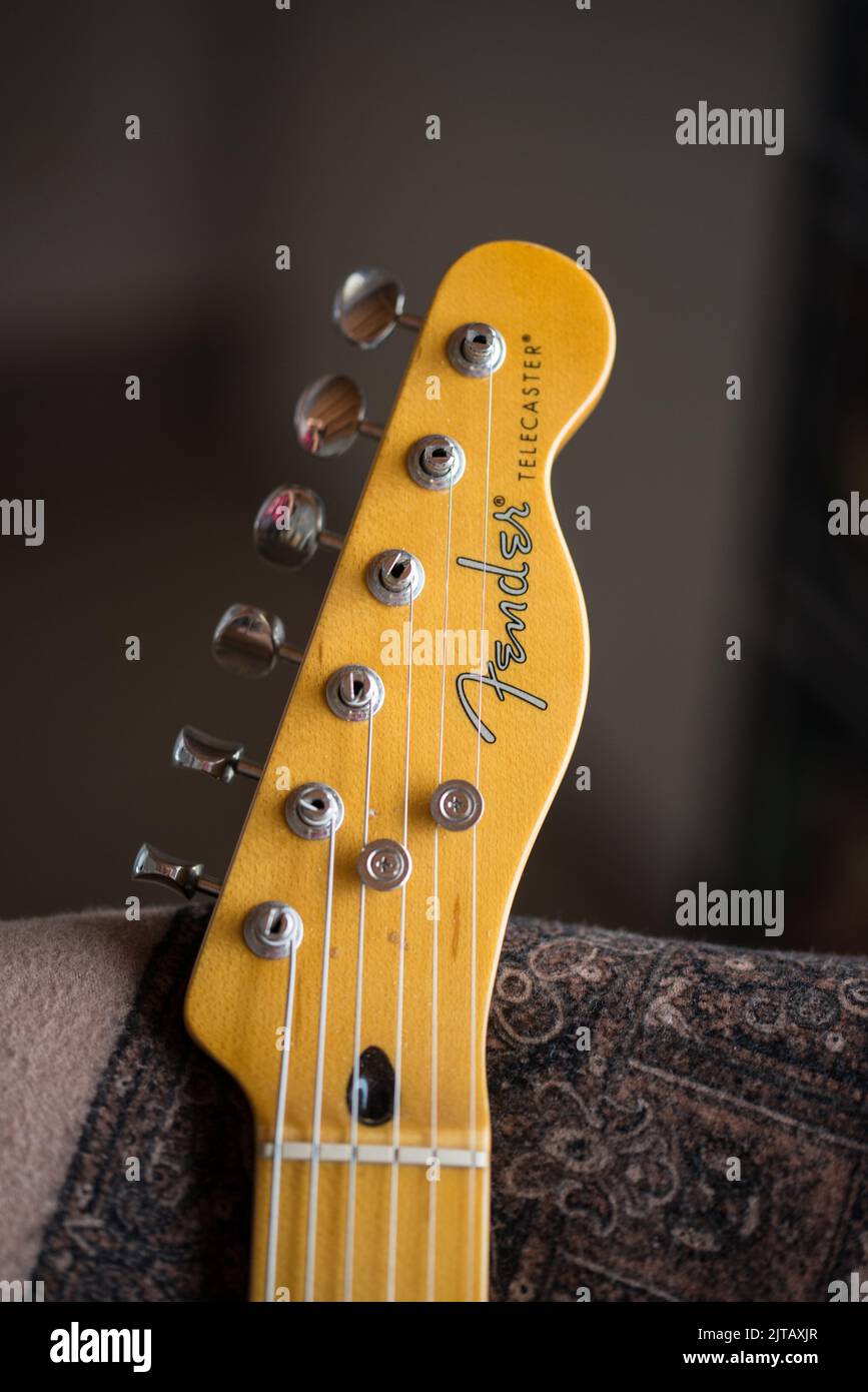 Fender telecaster Modern Player, 3 pick ups, humbucker Stock Photo - Alamy