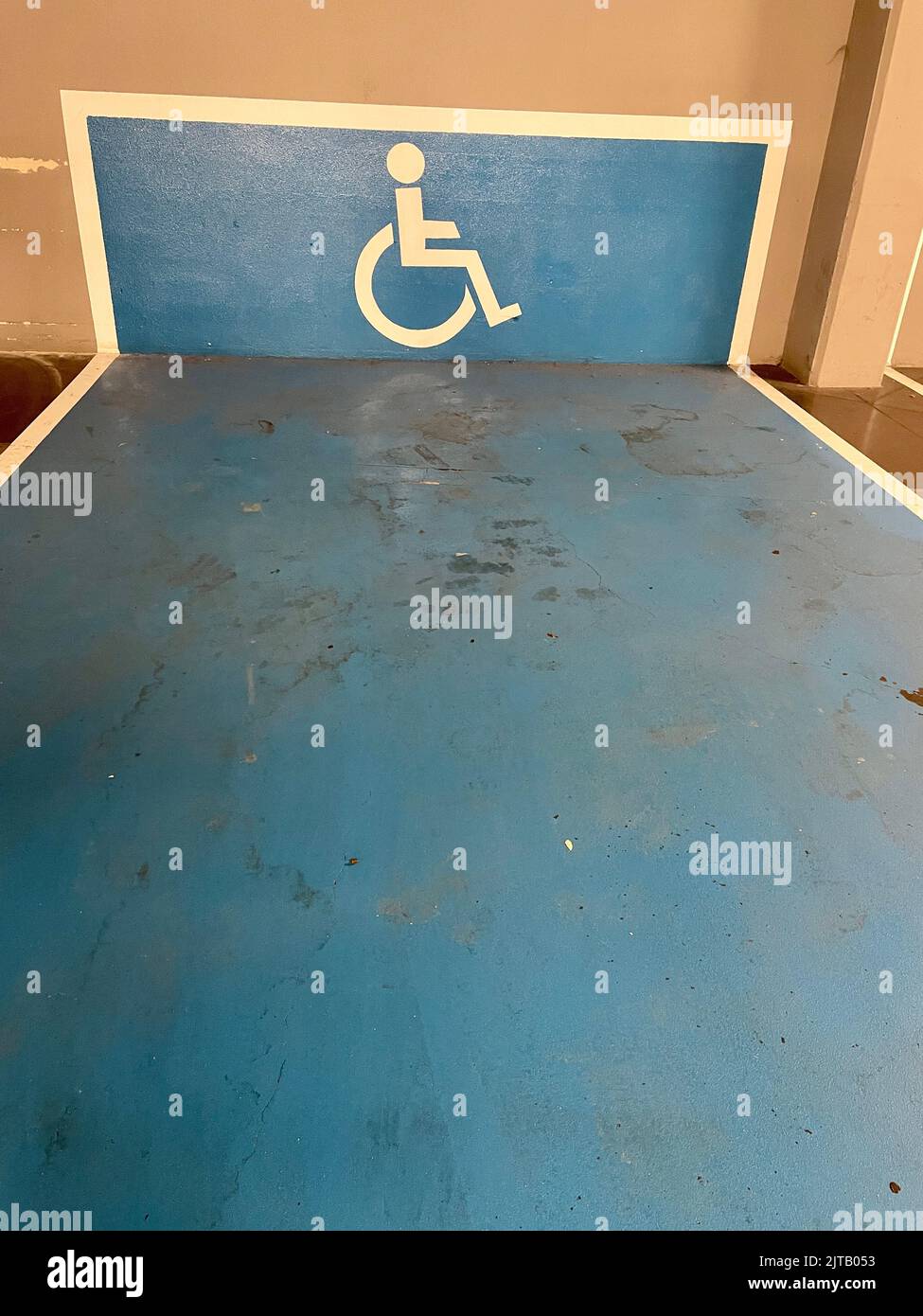 A parking space for disabled Stock Photo - Alamy