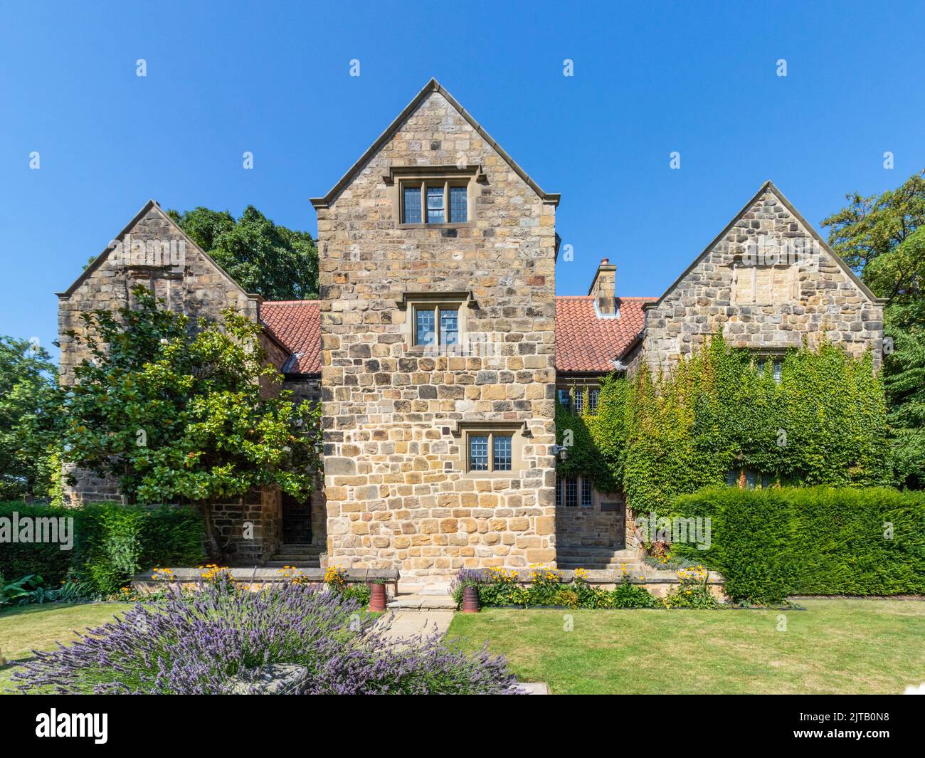 Washington Old Hall tyne and wear, the ancestral home of president ...