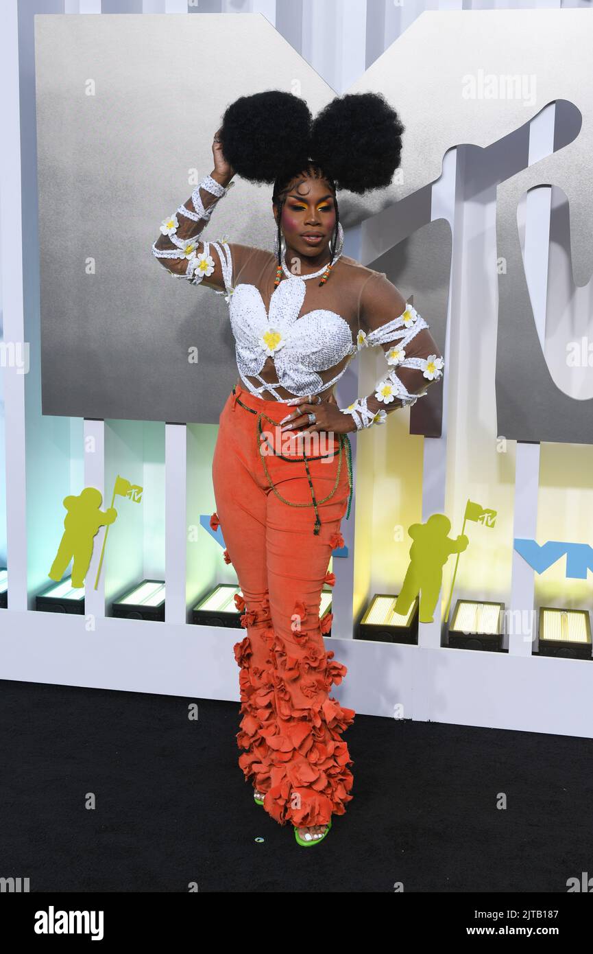 Mtv video music awards 2022 monet hi-res stock photography and images ...