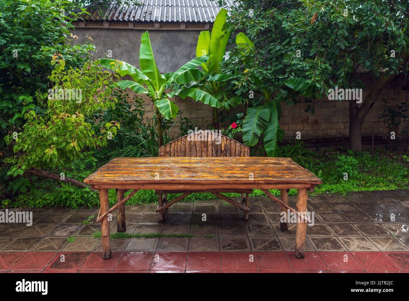 Outdoor wooden table surface hi-res stock photography and images - Alamy