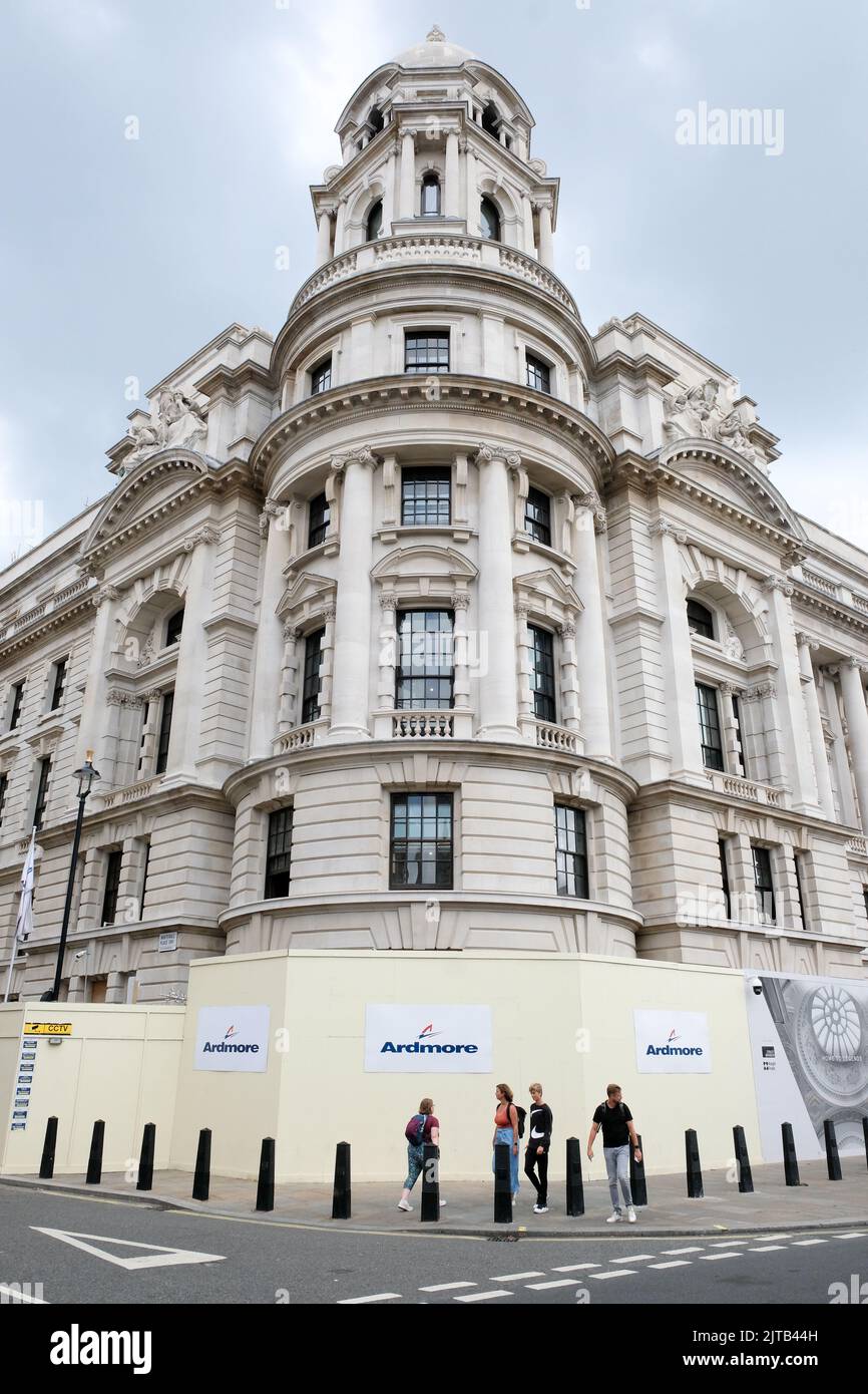 Owo residences hi-res stock photography and images - Alamy