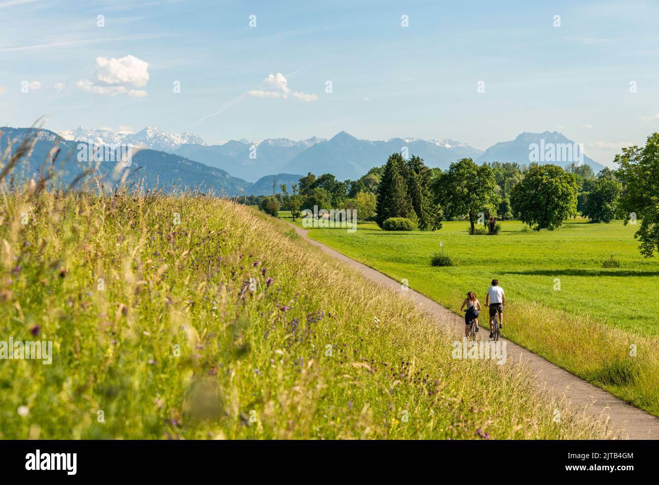 A walk through the countryside with views of the alps from German ...