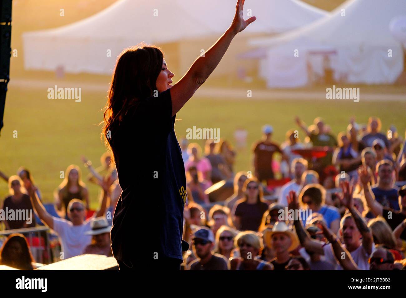 Kari Jobe performing at the Worship on the Mountain Festival in 2021 ...