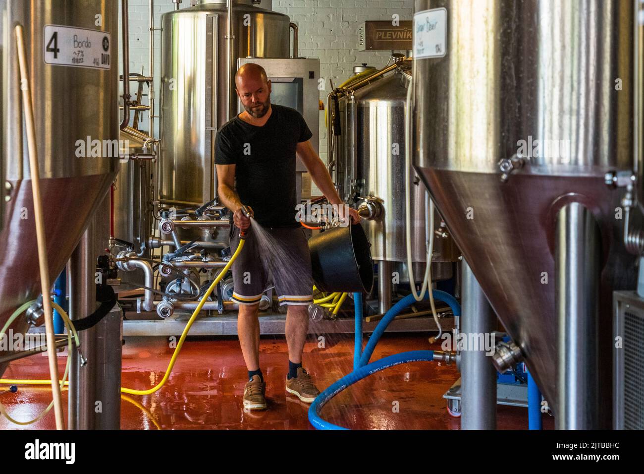 Netherlands home shirt hi-res stock photography and images - Alamy