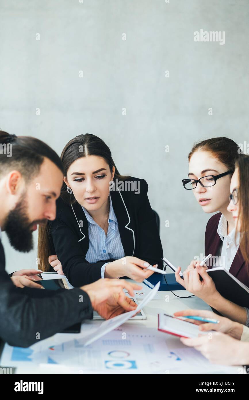 Statistics documents hi-res stock photography and images - Alamy