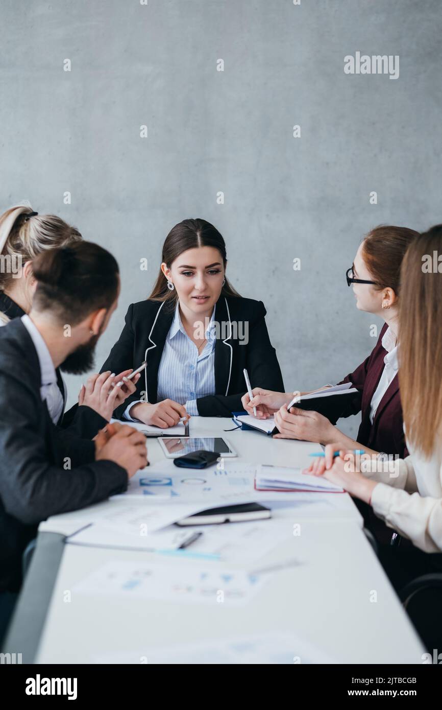 business team meeting strategy development think Stock Photo - Alamy