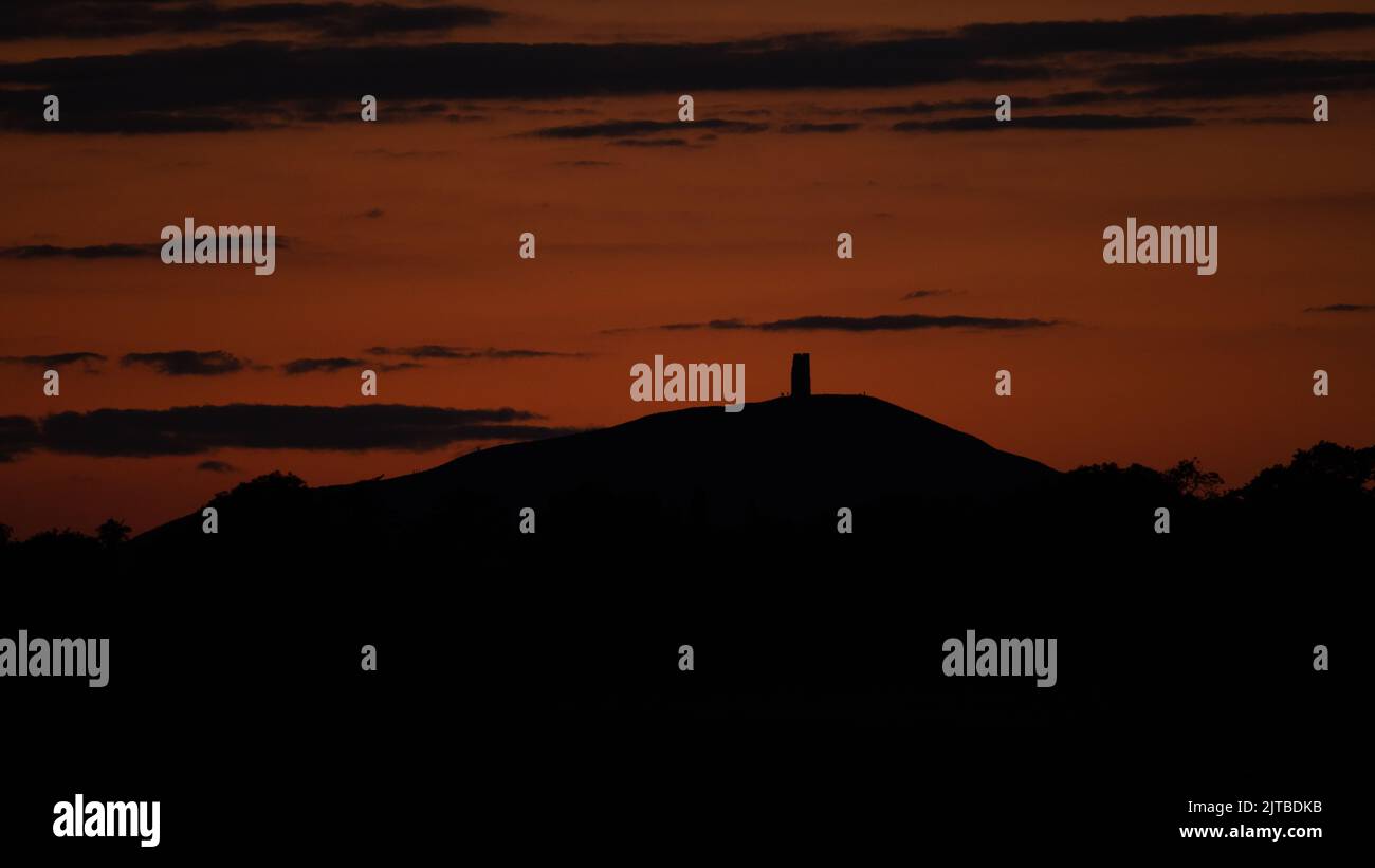 Glastonbury tor sunset hi-res stock photography and images - Alamy
