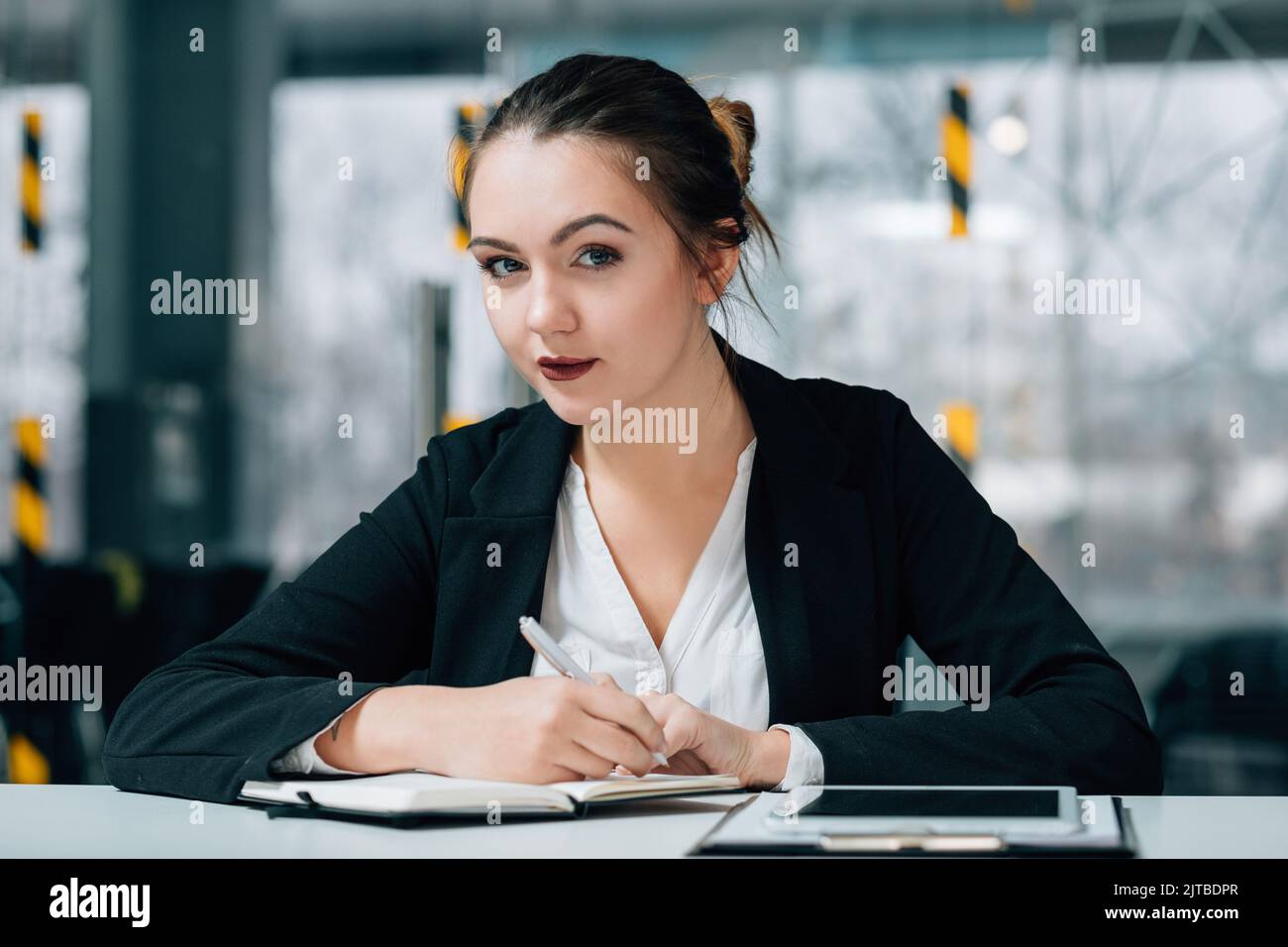 human resources recruiter woman job hiring notes Stock Photo - Alamy