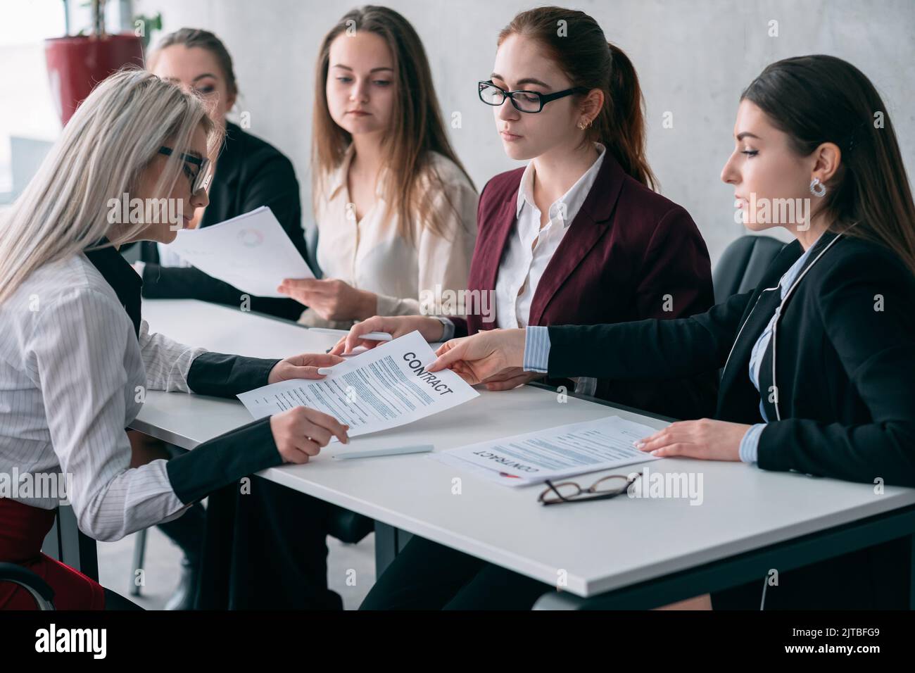 Interview applicant hi-res stock photography and images - Alamy