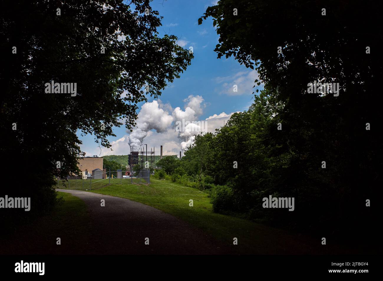Chemical factory green hi-res stock photography and images - Alamy