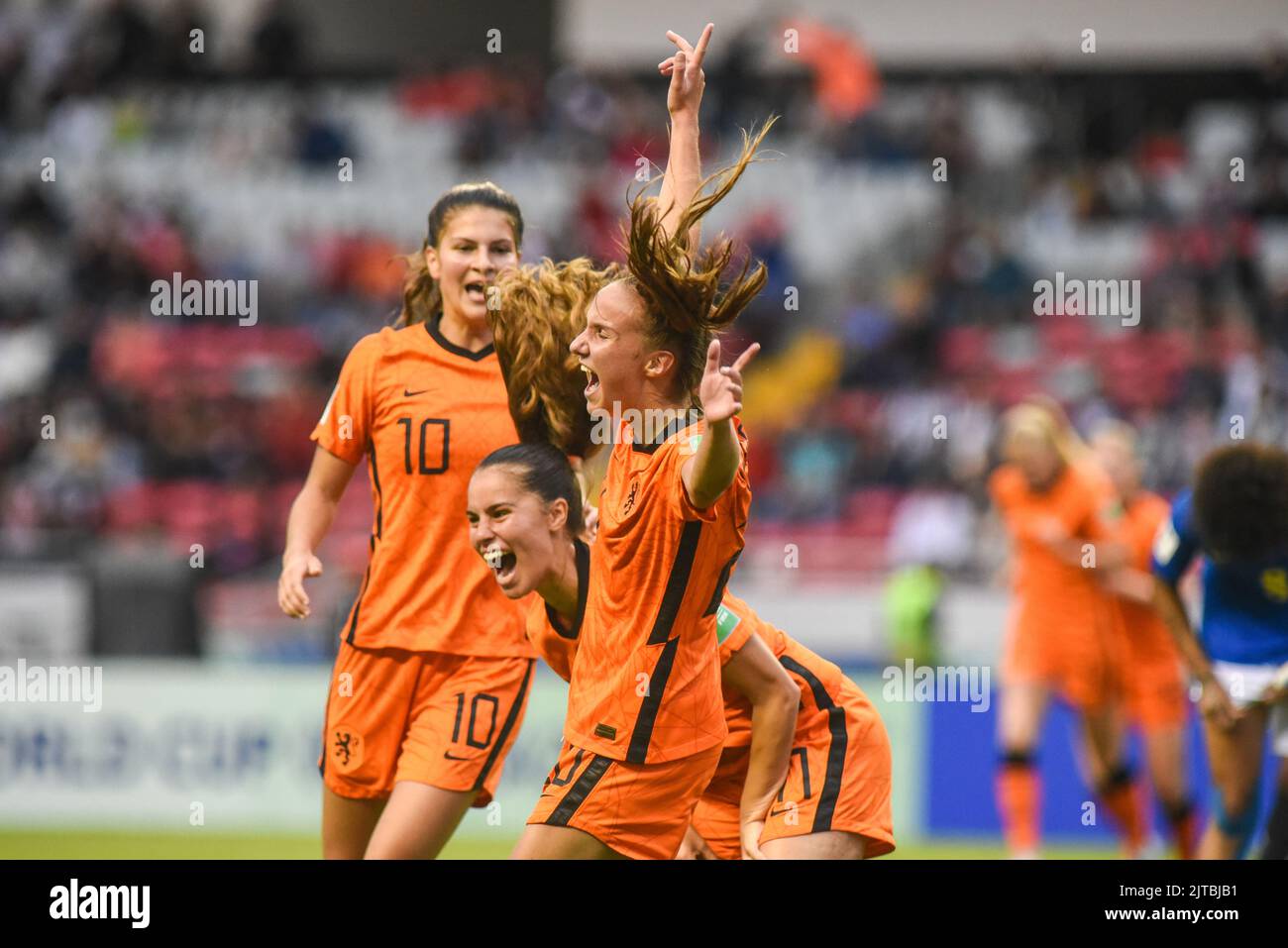 SAN JOSE, Costa Rica: Netherland players celebrate goal scored by Rosa ...