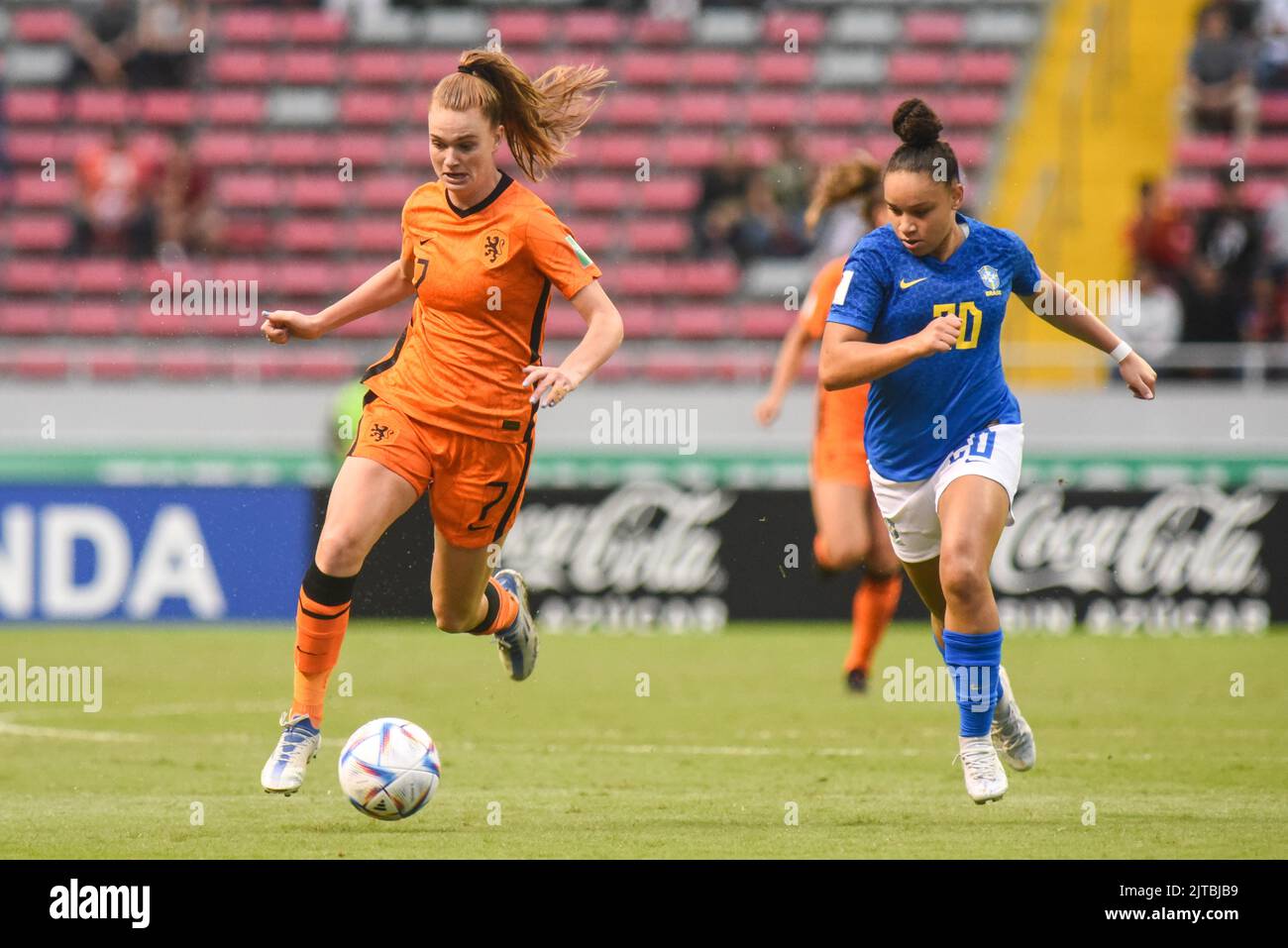 Liz campos hi-res stock photography and images - Alamy