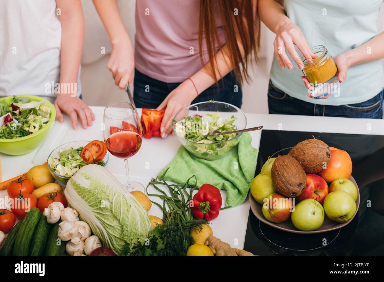 women cooking class vegetarian meal special recipe Stock Photo - Alamy
