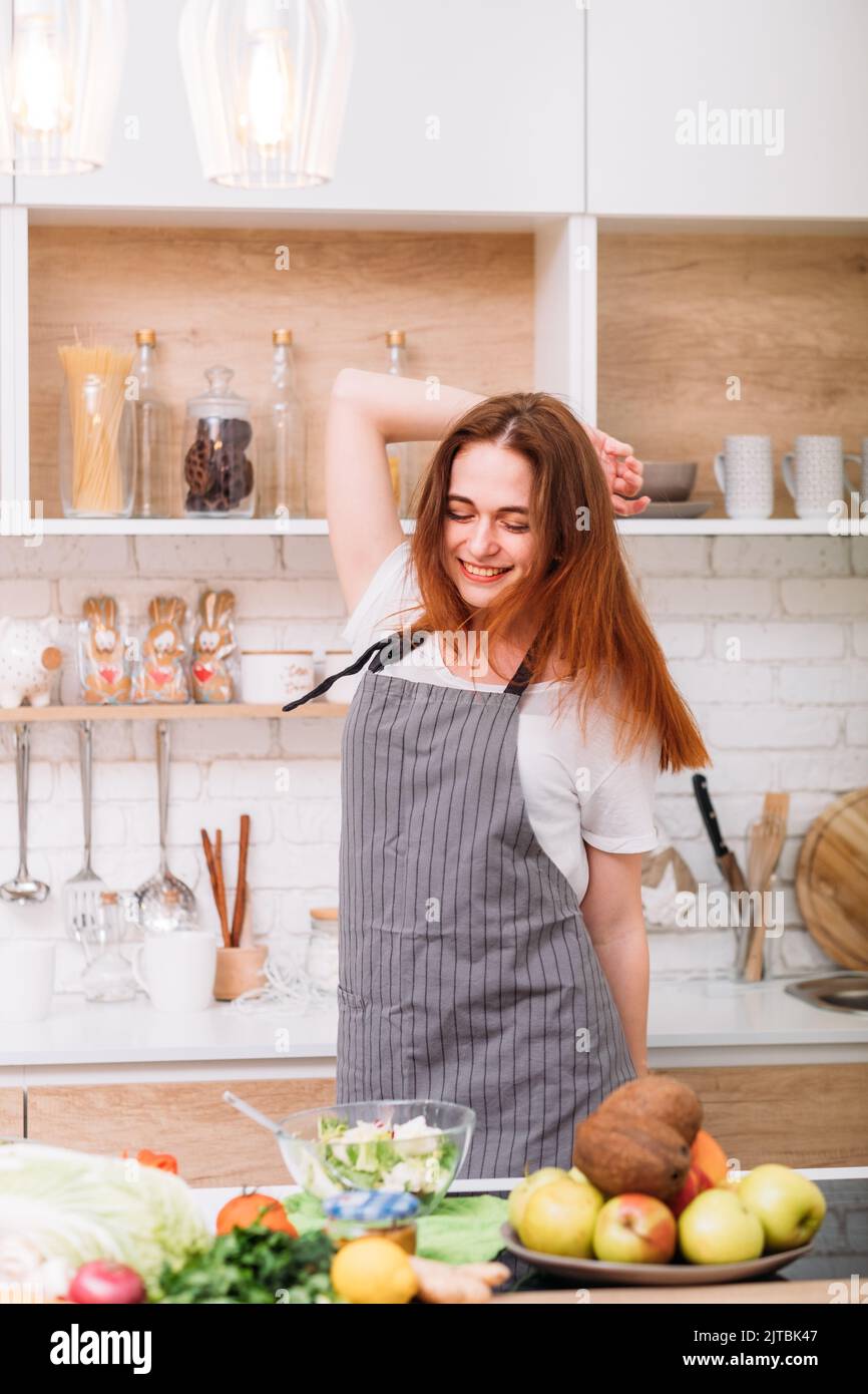 happy chef female secret recipe ingredient salad Stock Photo - Alamy