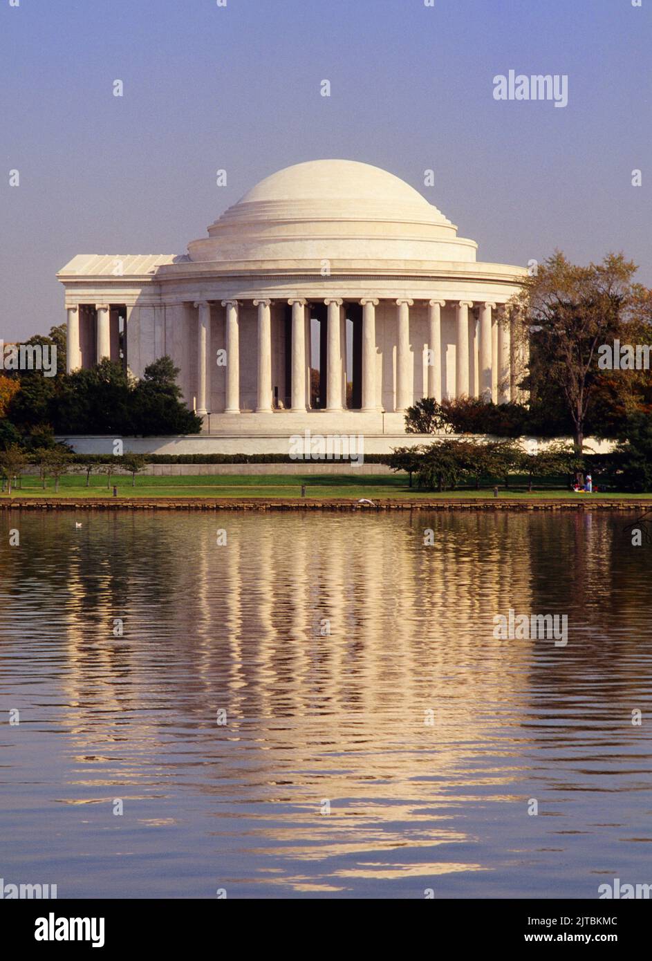 Jefferson Memorial Washington DC. Landmark monument and the Tidal Basin ...