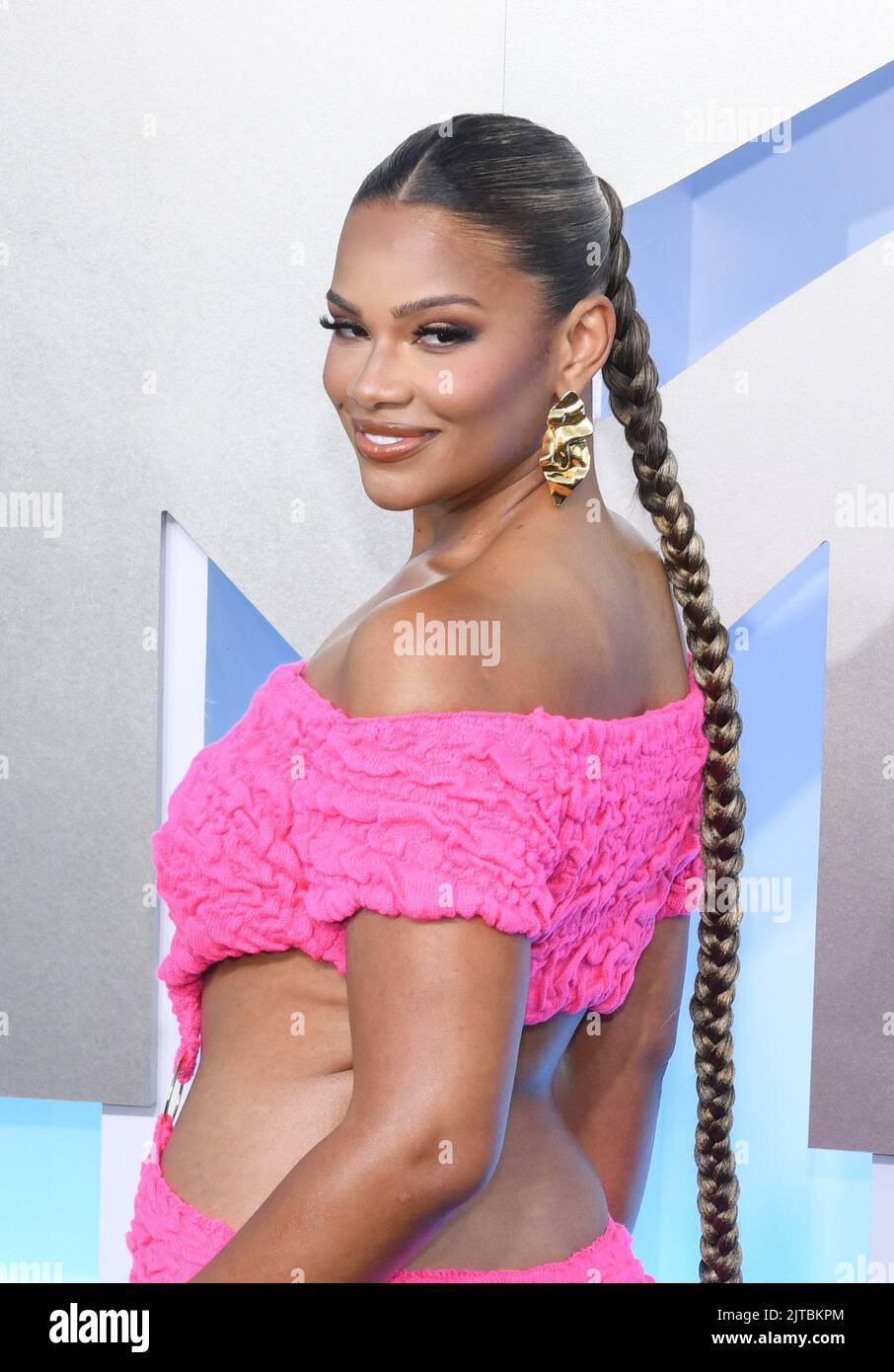 Newark, USA. 28th Aug, 2022. Kamie Crawford attends the 2022 MTV VMAs ...
