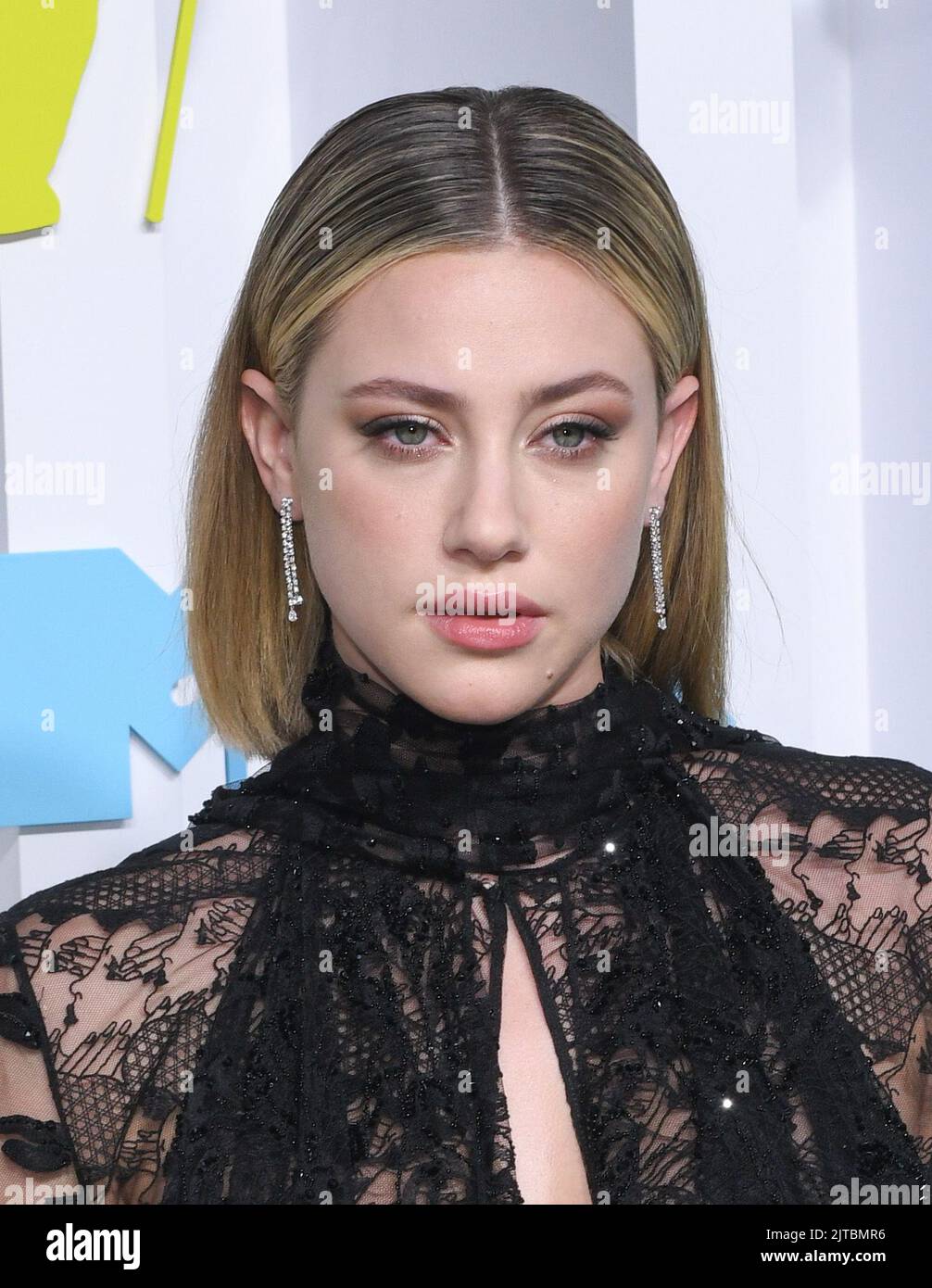 Newark, USA. 28th Aug, 2022. Lili Reinhart attends the 2022 MTV VMAs at ...
