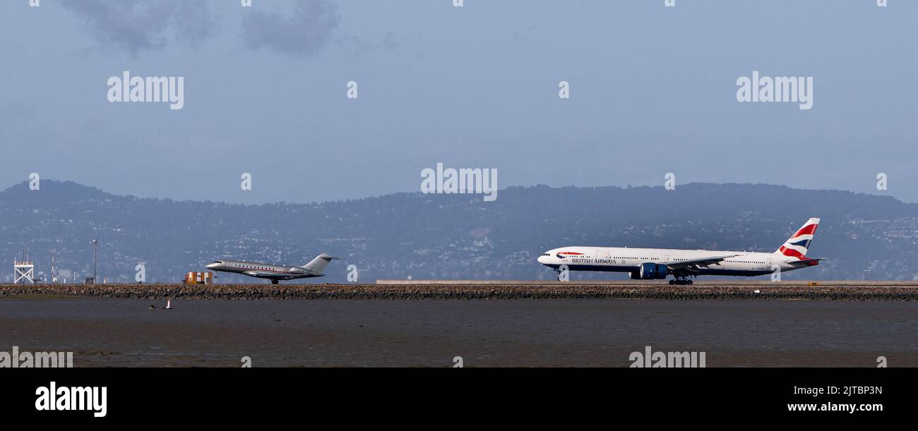 A private jet and British airways flight take off at the same time in ...