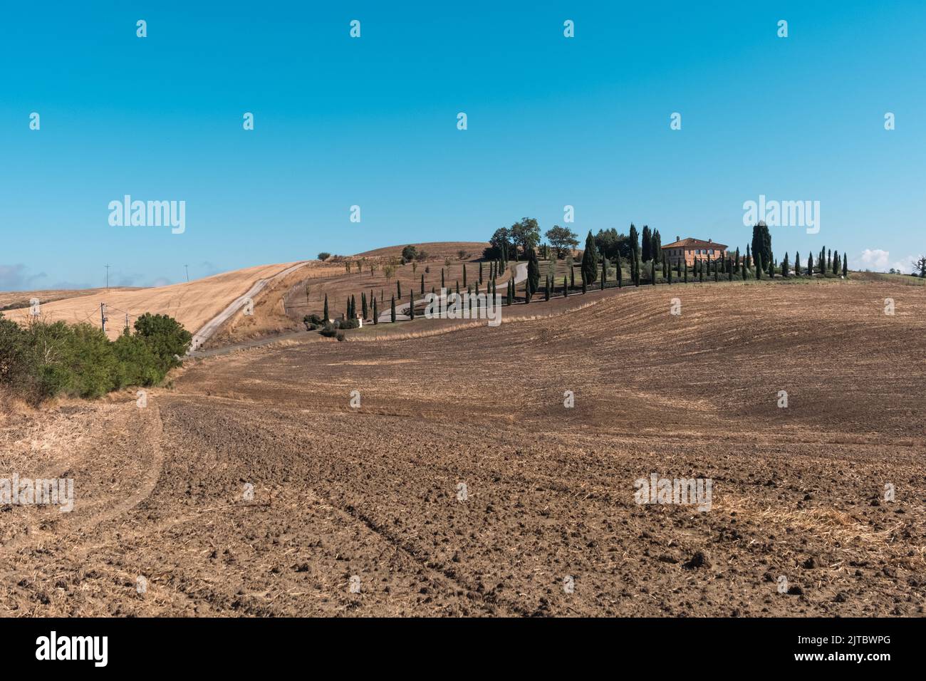Beautiful view of Tuscany landscape and landmarks. Summer in Italy ...
