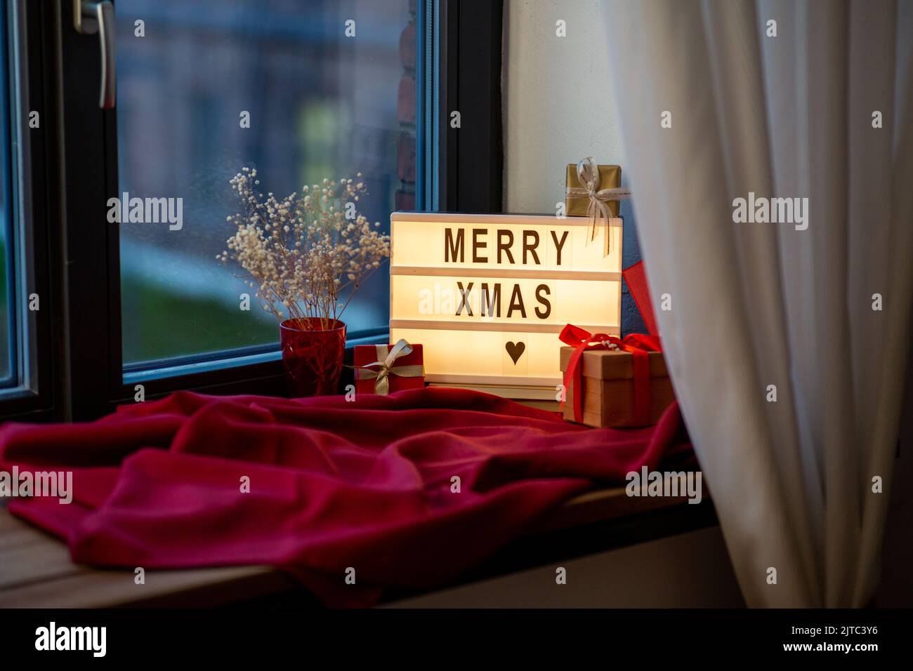 Lightbox window hi-res stock photography and images - Alamy