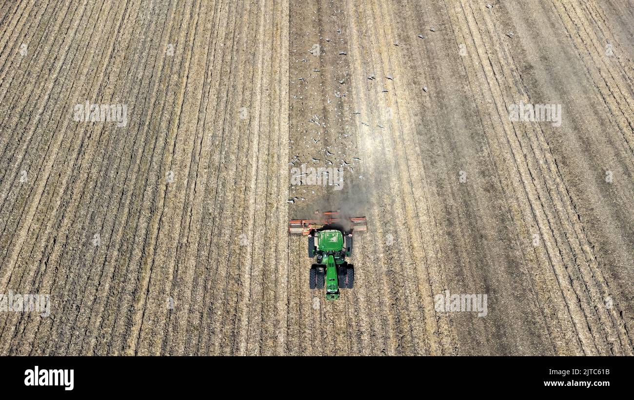 Aerial plowing farm field hi-res stock photography and images - Alamy