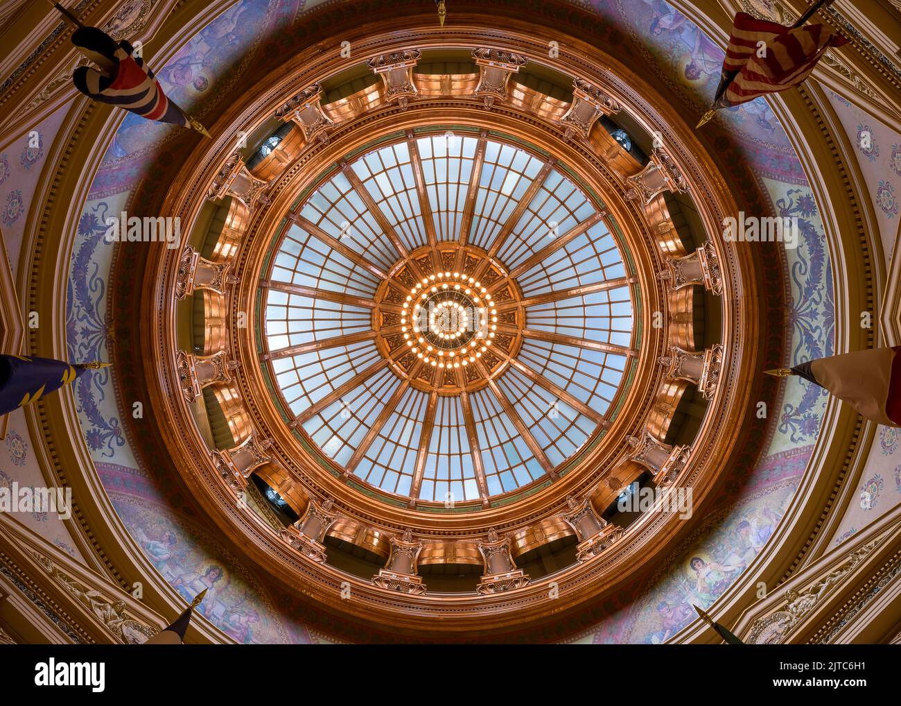 Topeka dome interior hi-res stock photography and images - Alamy